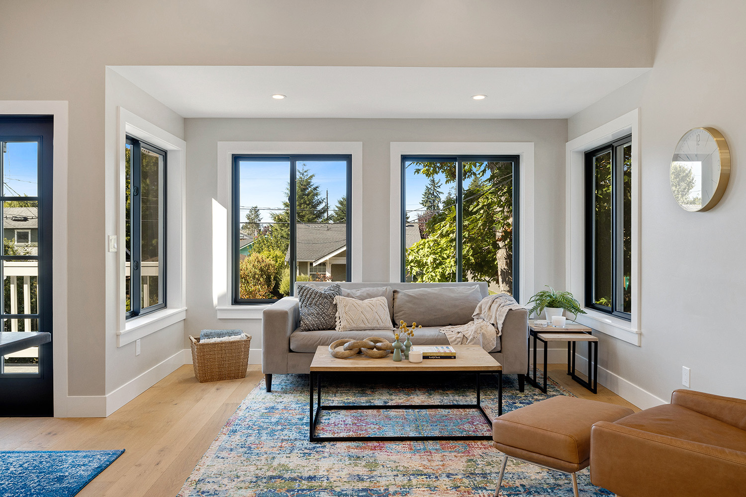 8 Modern Coffee Table Decor Ideas - Kirkland